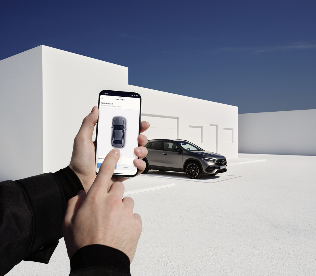 Mercedes-Benz Store